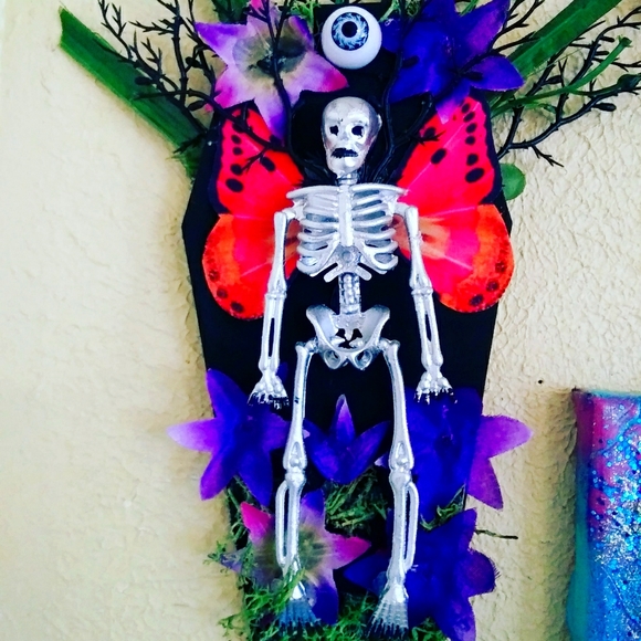 Wall Decor | Casket Skeleton Wall Hanging | Poshmark